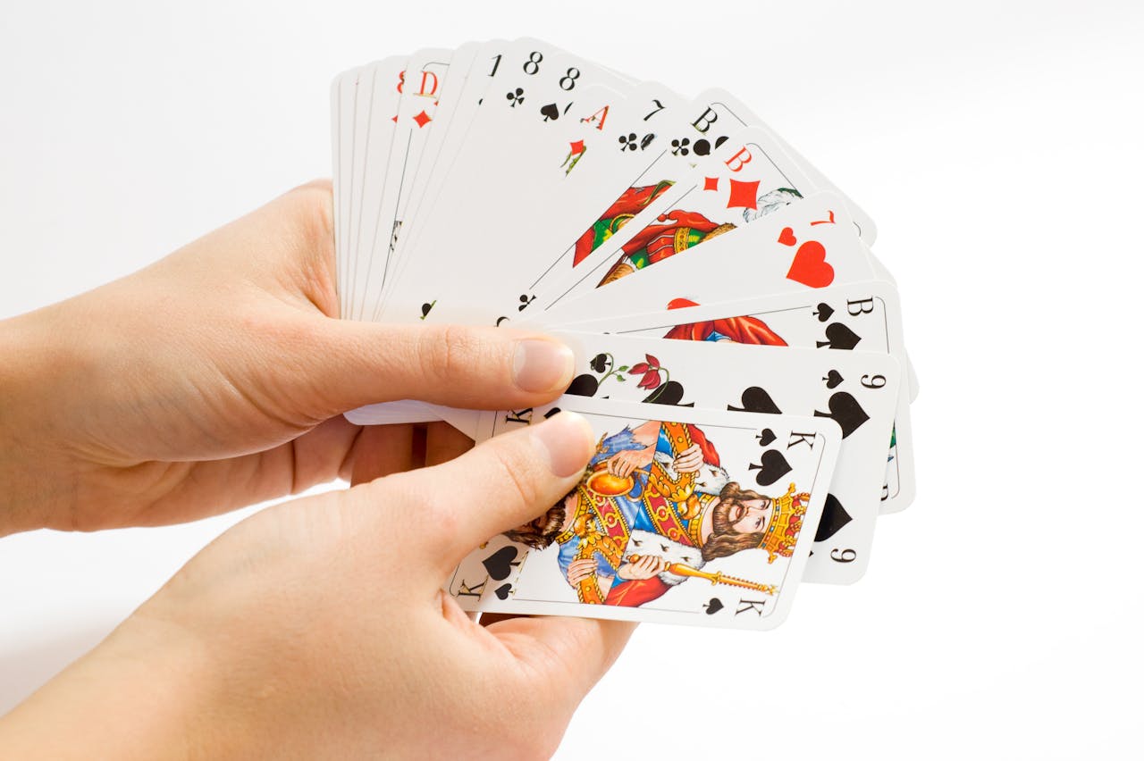 How Many Face Cards Are in a Deck? - Deal The Cards